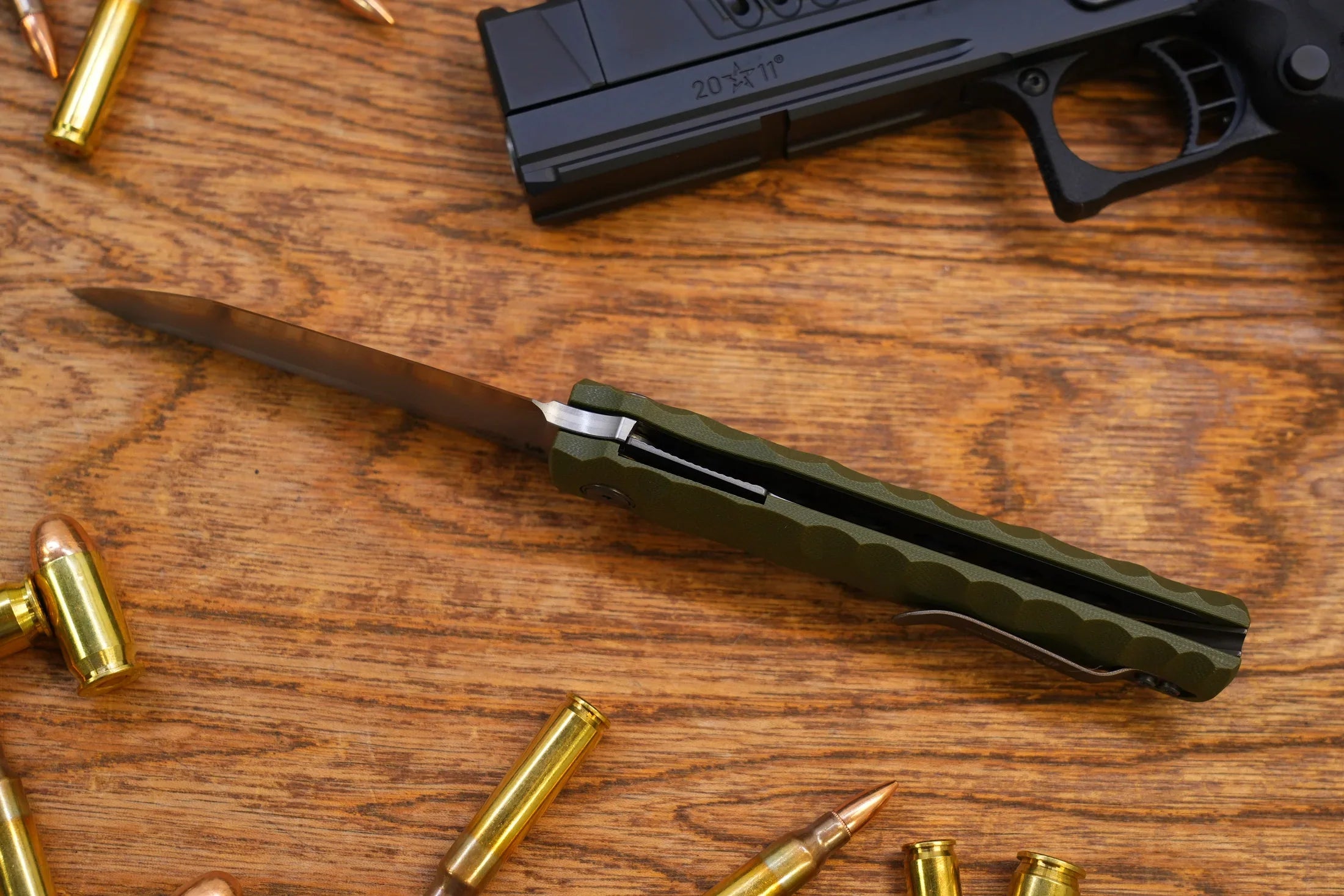 Liner Lock Knives Australia: Secure, Reliable & Smooth | Blade Forge